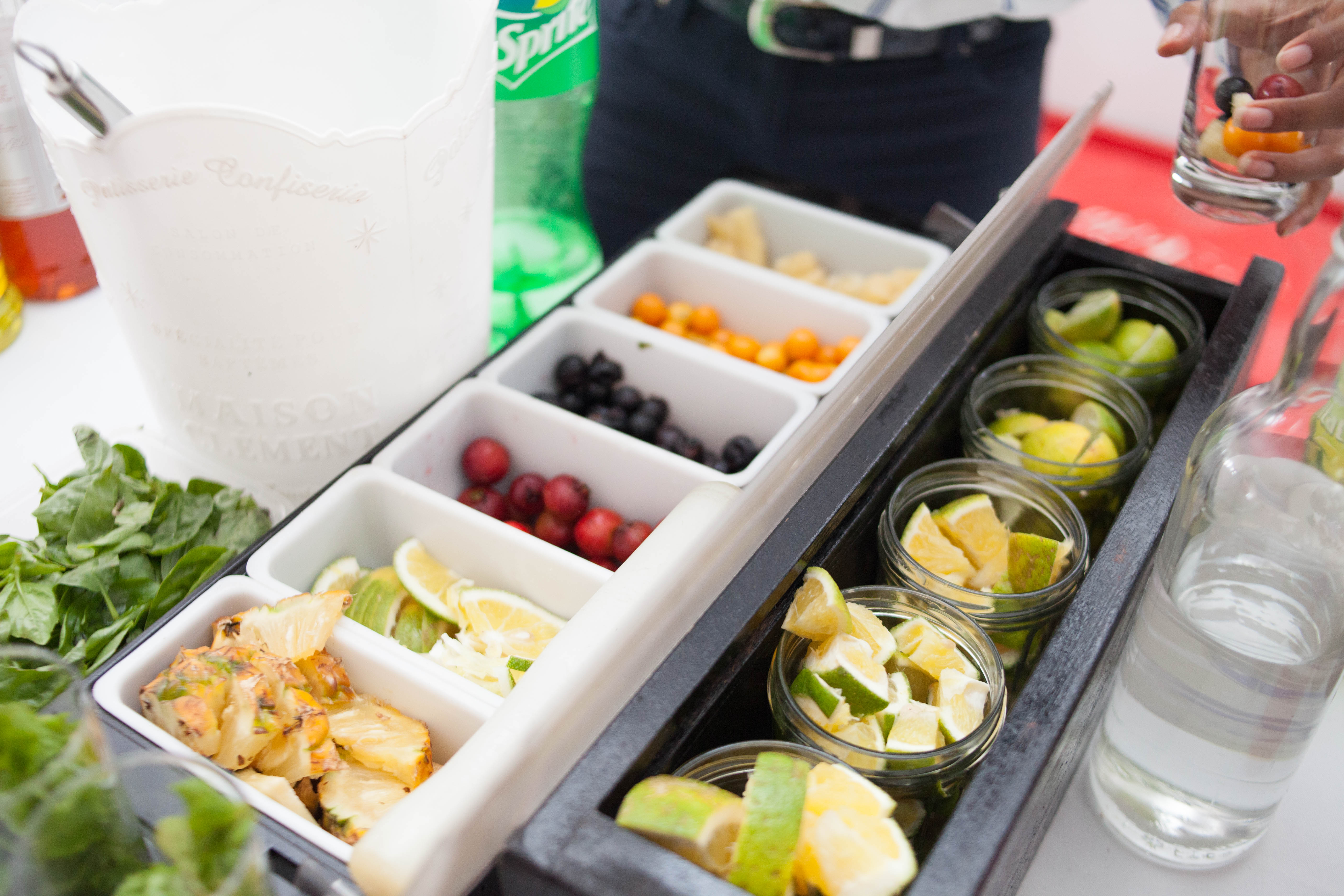 Un bar à cocktail au mariage, une idée originale » Espace Les ...